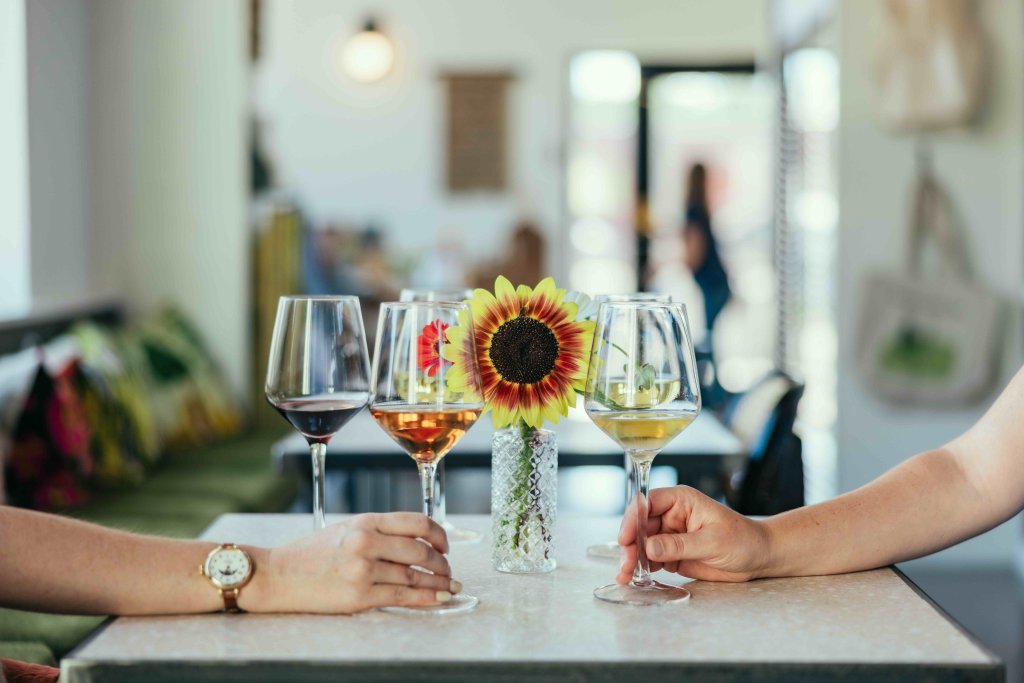 Loire Valley Class With Taylor Goodale From Advintage Distributing ...
